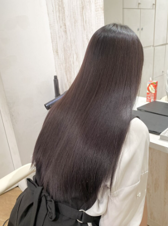 透明感のある暗髪とは？おすすめ透け暗髪カラー4選 | RASICA(ラシカ)